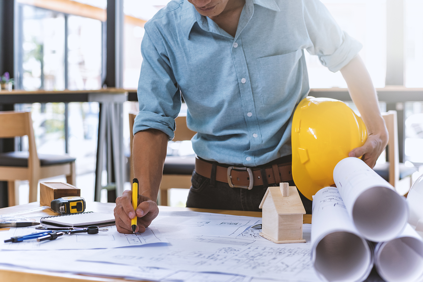 How to Become an Engineering Contractor